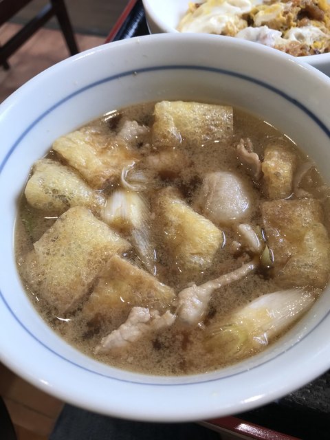 『給食のうどんなのか？許せる！だうどんは悪くない♪』by 犬のホームズ : 山田うどん あたご店 - 新座/うどん [食べログ]