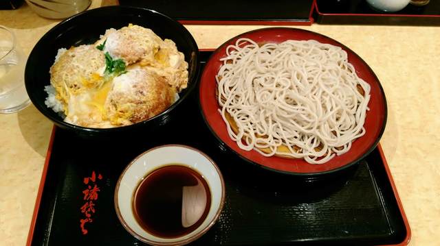 写真 : 小諸そば 九段下駅前店 - 九段下/そば [食べログ]