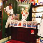 内観写真 : MLB cafe TOKYO 東京ドームシティ店 （エムエルビーカフェトウキョウ） - 水道橋/アメリカ料理 | 食べログ