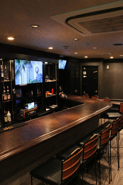 座席 : バー ギミック （BAR GIMMICK ） - 胡町/バー [食べログ]