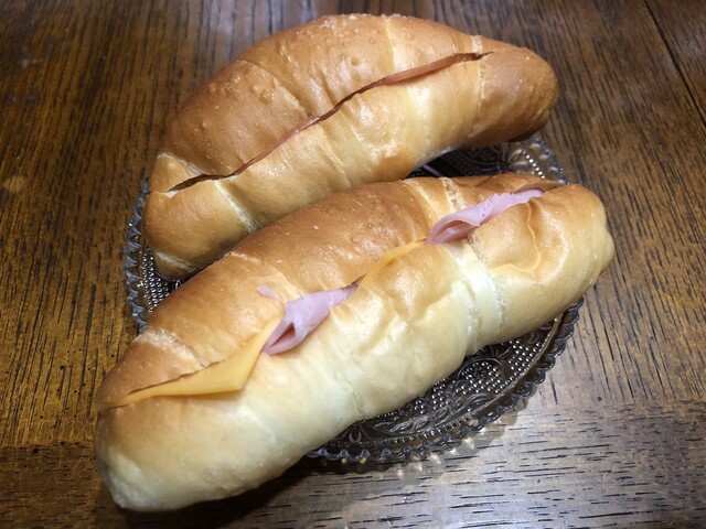 『ジャリジャリ感』by taityo2009 : 塩パン屋 パン・メゾン - 本所吾妻橋/パン [食べログ]