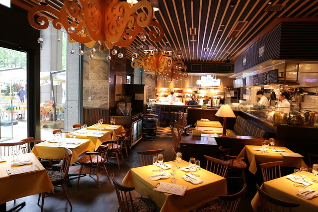 内観写真 : TAVERNA UOKIN 京橋 （タベルナ ウオキン） - 京橋/イタリアン | 食べログ