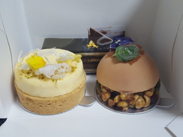 『甘さをおさえた、繊細な味わいの美しいケーキ』by かずしゃ : 【閉店】エスキス サンク （ESqUISSE CINq） - 銀座/ケーキ ...