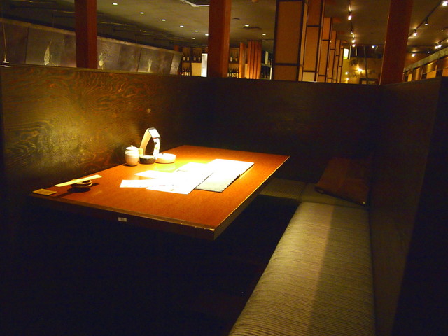 Seating : Sushi Dining Yokkaichi - Oyachi/Sushi | Tabelog
