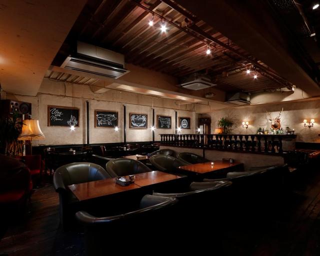 座席 : カフェ キャラット （cafe carat） - 中目黒/ビストロ | 食べログ