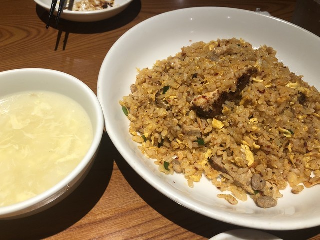 『今年もやってますハッピーアワー』by エレキマン69 : 万豚記 都立大学店 （ワンツーチ） - 都立大学/担々麺 [食べログ]