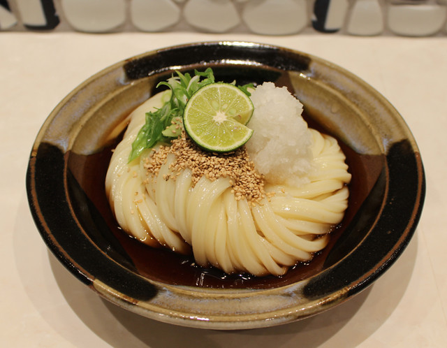 Men Chirashi - Meiji Jingumae/Udon (Wheat noodles) | Tabelog