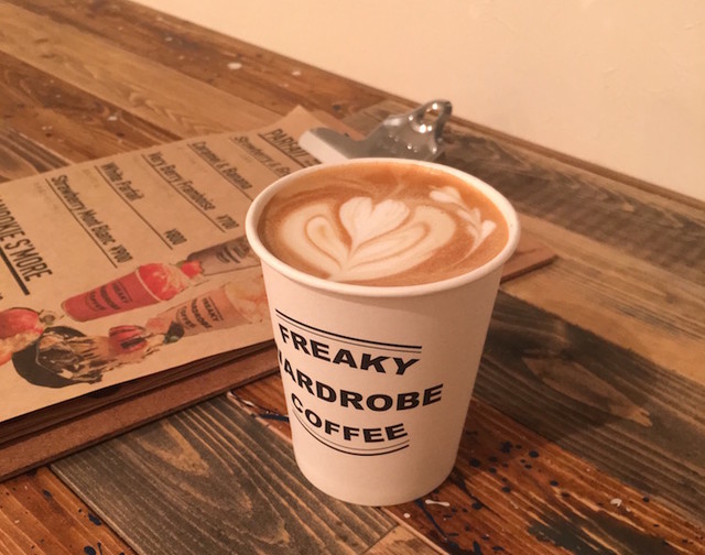 ドリンクメニュー : FREAKY WARDROBE COFFEE - バスセンター前/カフェ | 食べログ