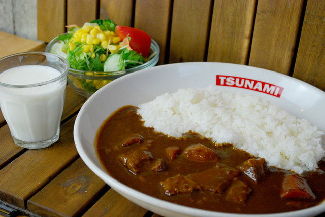 写真 : ツナミ カレーアンドグリル （TSUNAMI CURRY&GRILL） - 汐入/カレー | 食べログ
