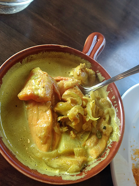 LION CURRY （ライアン カリー） - 肥前旭/カフェ [食べログ]