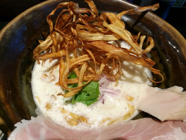 『臭みのない少し甘めのスッキリ鶏スープ』by ナカム～ : 鶏soba 座銀 住之江店 - 北加賀屋/ラーメン [食べログ]