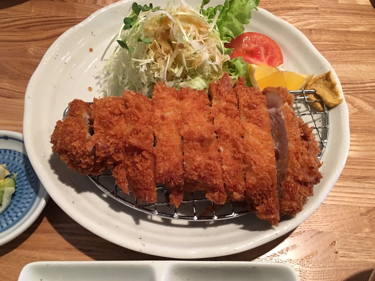 写真 5ページ目 : とんかつ とん樹 (とんかつ とんき) - 大分 写真 5ページ目 : とんかつ とん樹 (とんかつ とんき) - 大分