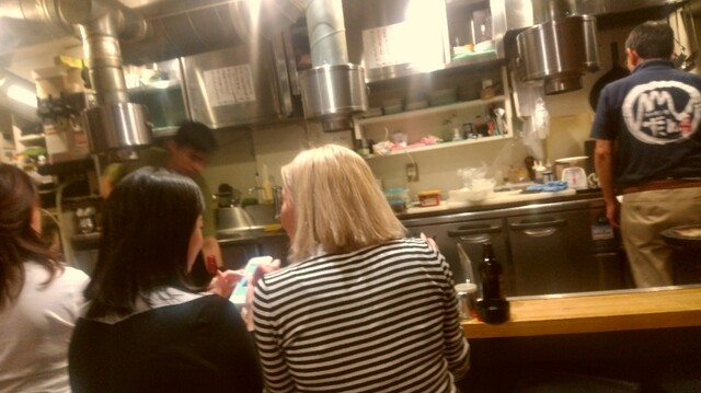 内観写真 : 羊肉炭火焼 肉汁屋 - 新橋/ジンギスカン | 食べログ